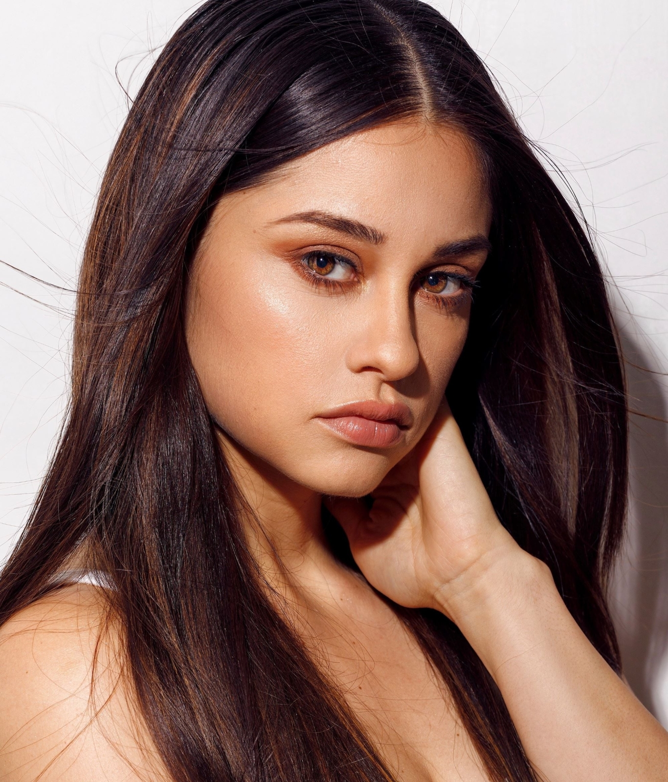 1366x1600 Resolution Yvette Monreal 2020 1366x1600 Resolution Wallpaper ...