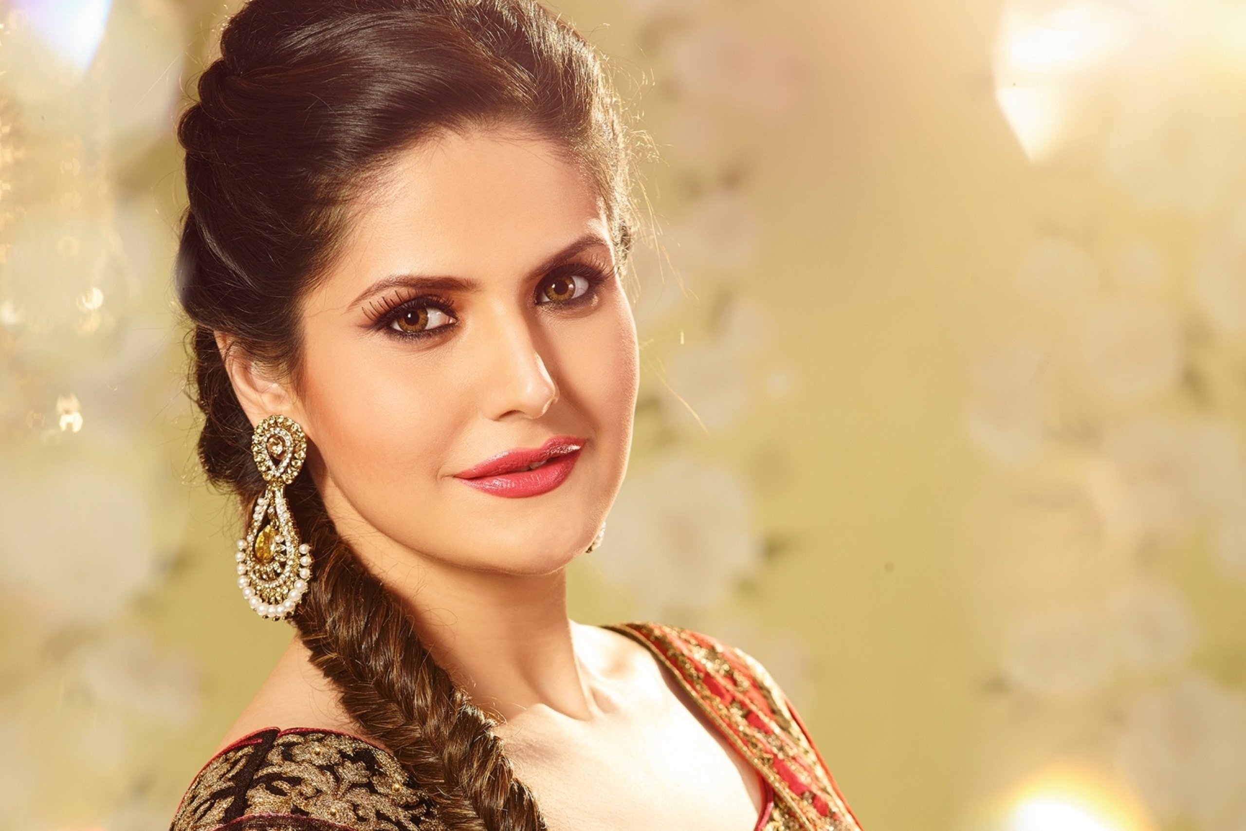 2560x1707 Resolution Zareen Khan Hot And Pretty 2560x1707 Resolution ...