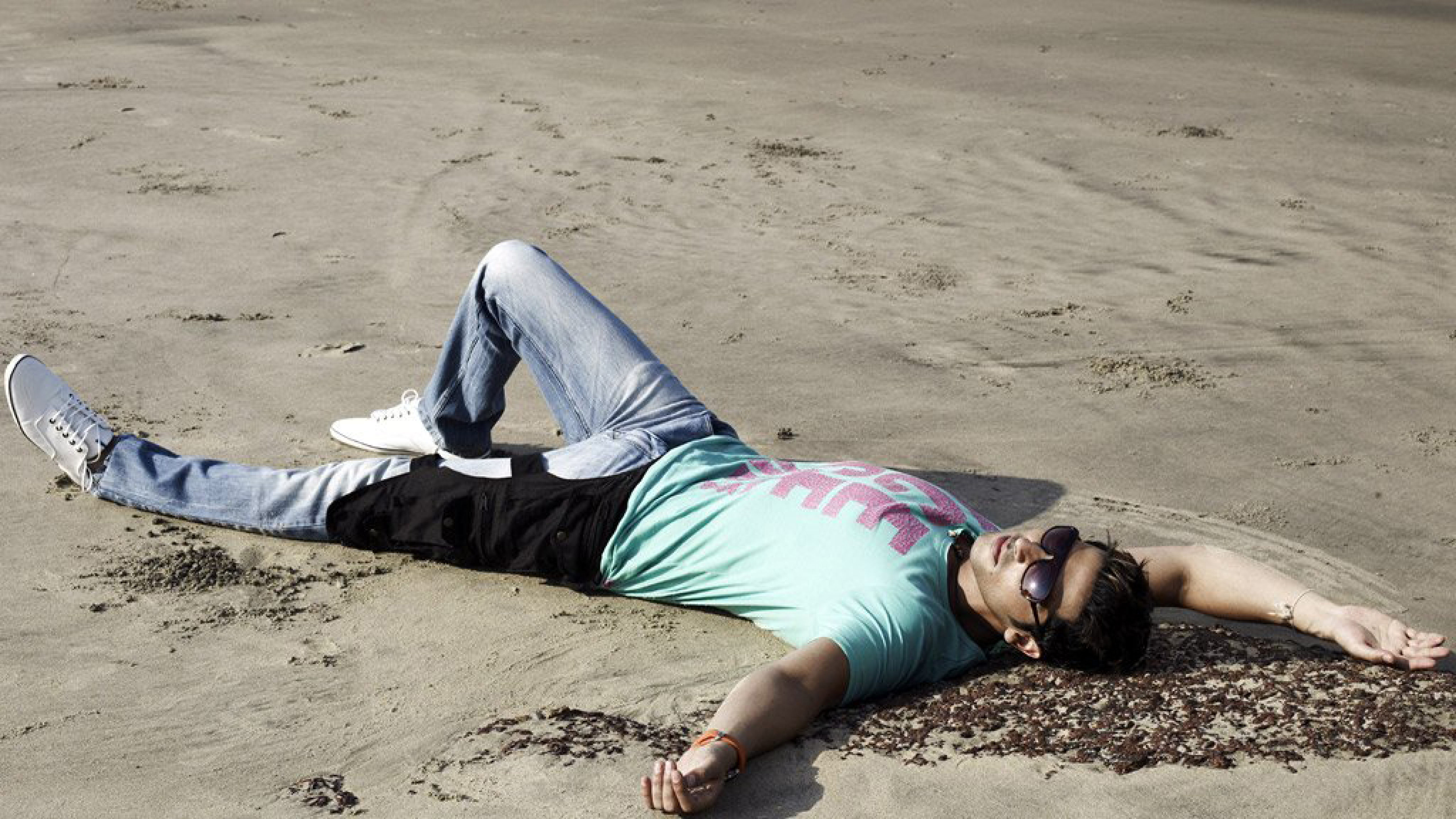 5120x2880 Resolution Zayed Khan Simple HD Pics 5K Wallpaper ...