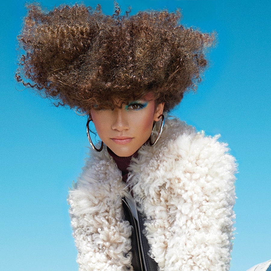 900x900 Zendaya Photoshoot 900x900 Resolution Wallpaper, HD Celebrities ...